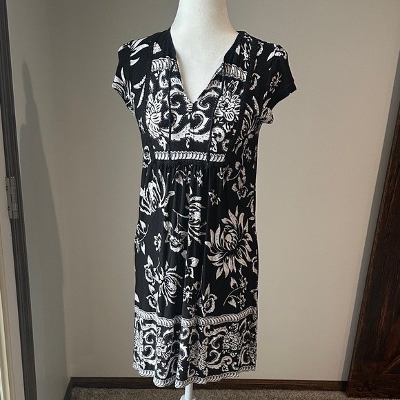 mark. | Dresses | Mark Black And White Floral Mini Dress | Poshmark